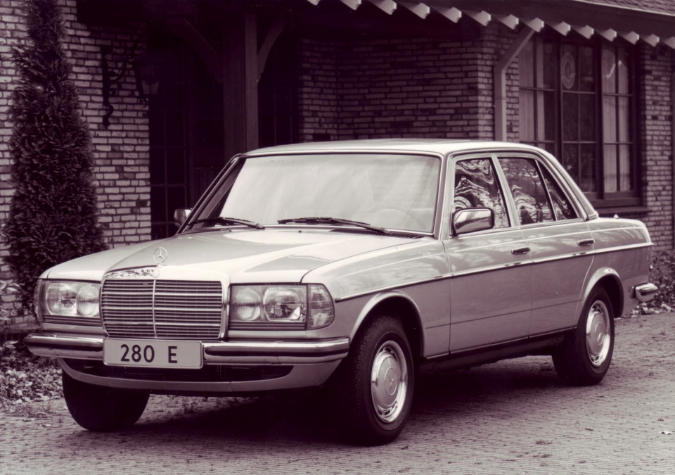 Uit de oude doos: Mercedes-Benz persfoto's - Klassiekerrally.nl
